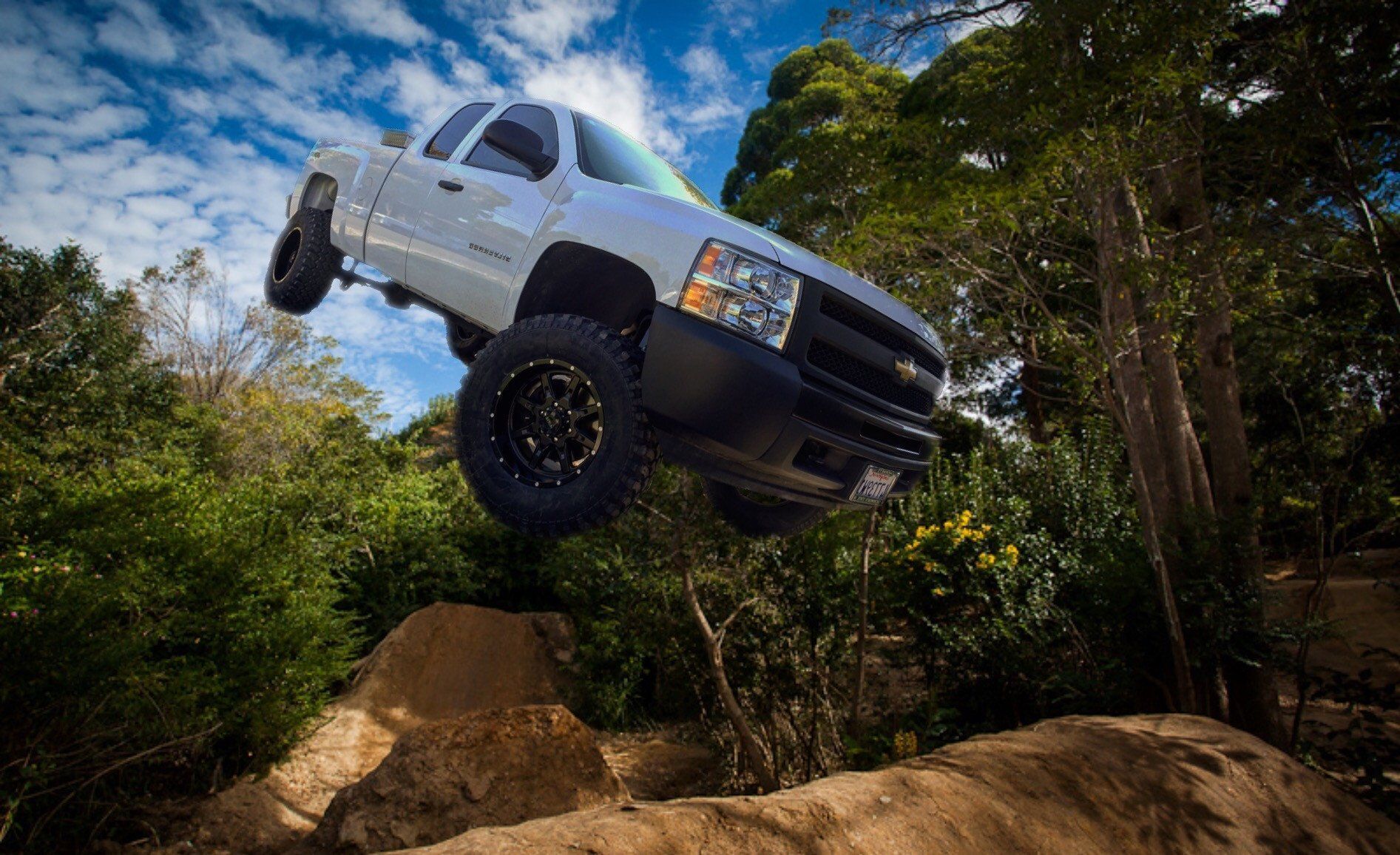 Claw II 35x12.5R20 - Dan Leal Feature Friday – TreadWright Tires